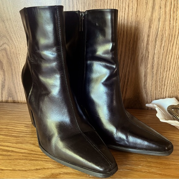 Vince Camuto | Shoes | Black Leather Allie Heeled Boots Bootie Zip ...
